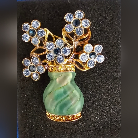 Jewelry | Vintage Flowers In Vase Brooch | Poshmark
